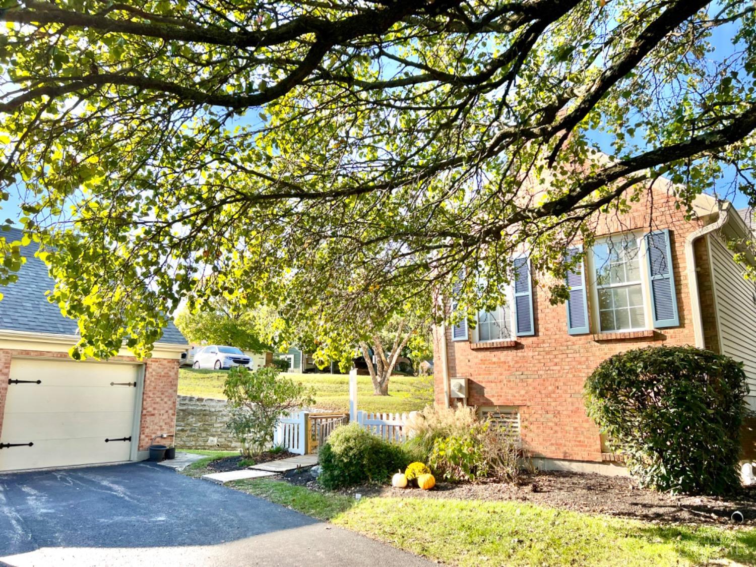 5 Devon Ct, Fairfield, OH 45014 | Cincy