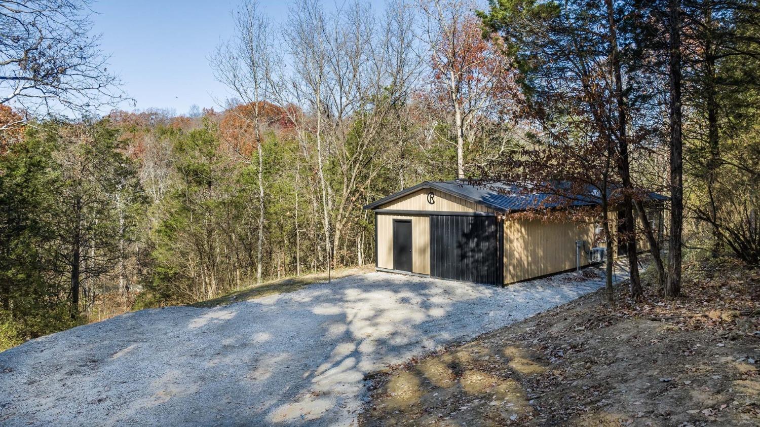 9559 Stoops Road, Dillsboro, IN 47018 - SOLD LISTING | MLS # 202218