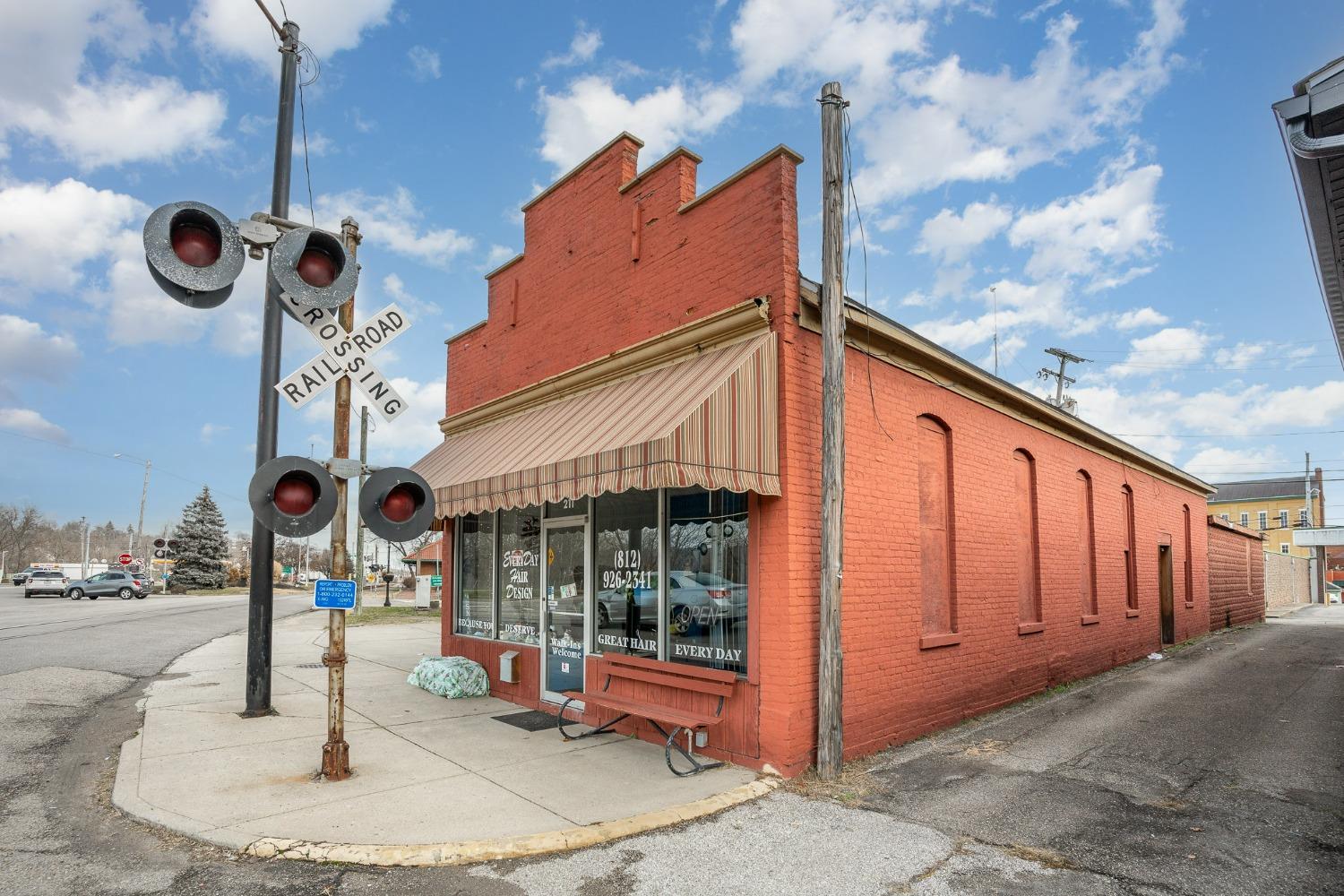 211 Exporting St, Aurora, IN 47001-1337 | Southeastern Indiana MLS